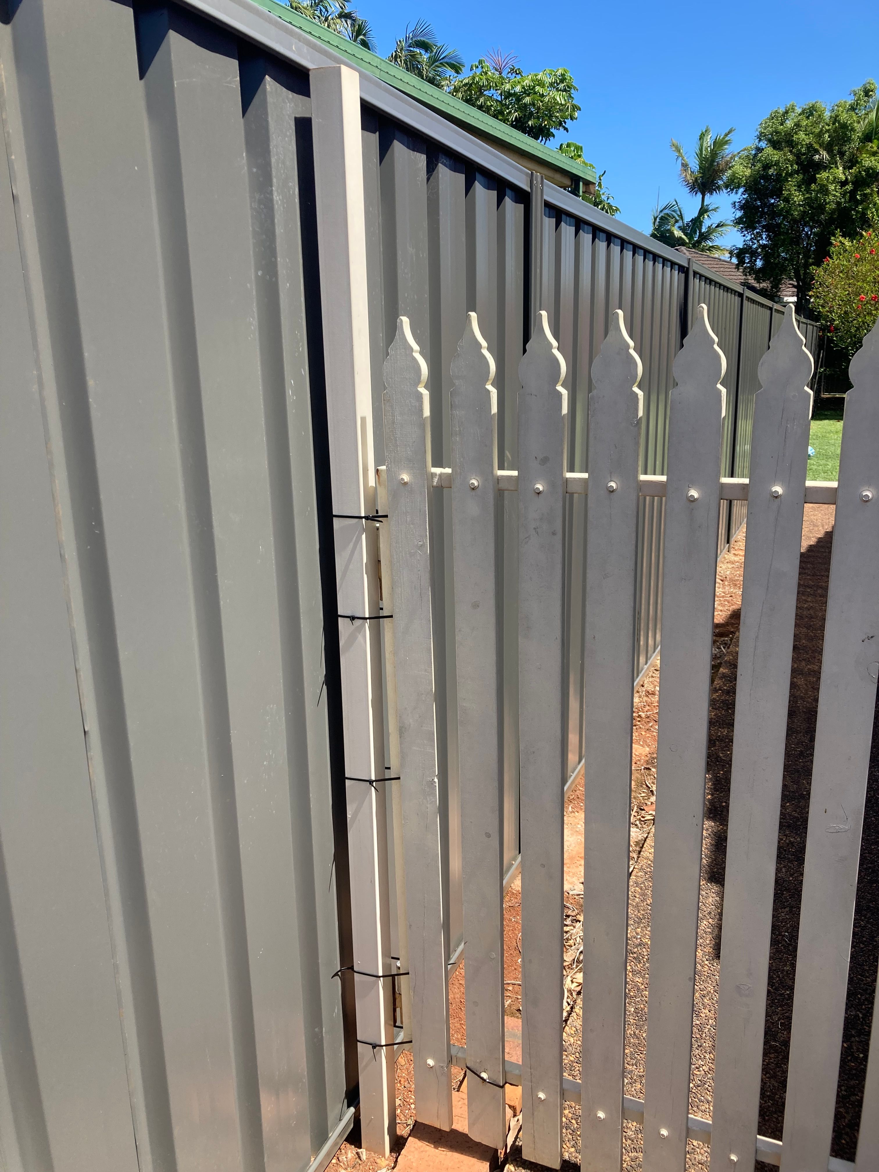 Solved: How to fix gate with rusty hinges? | Bunnings Workshop community