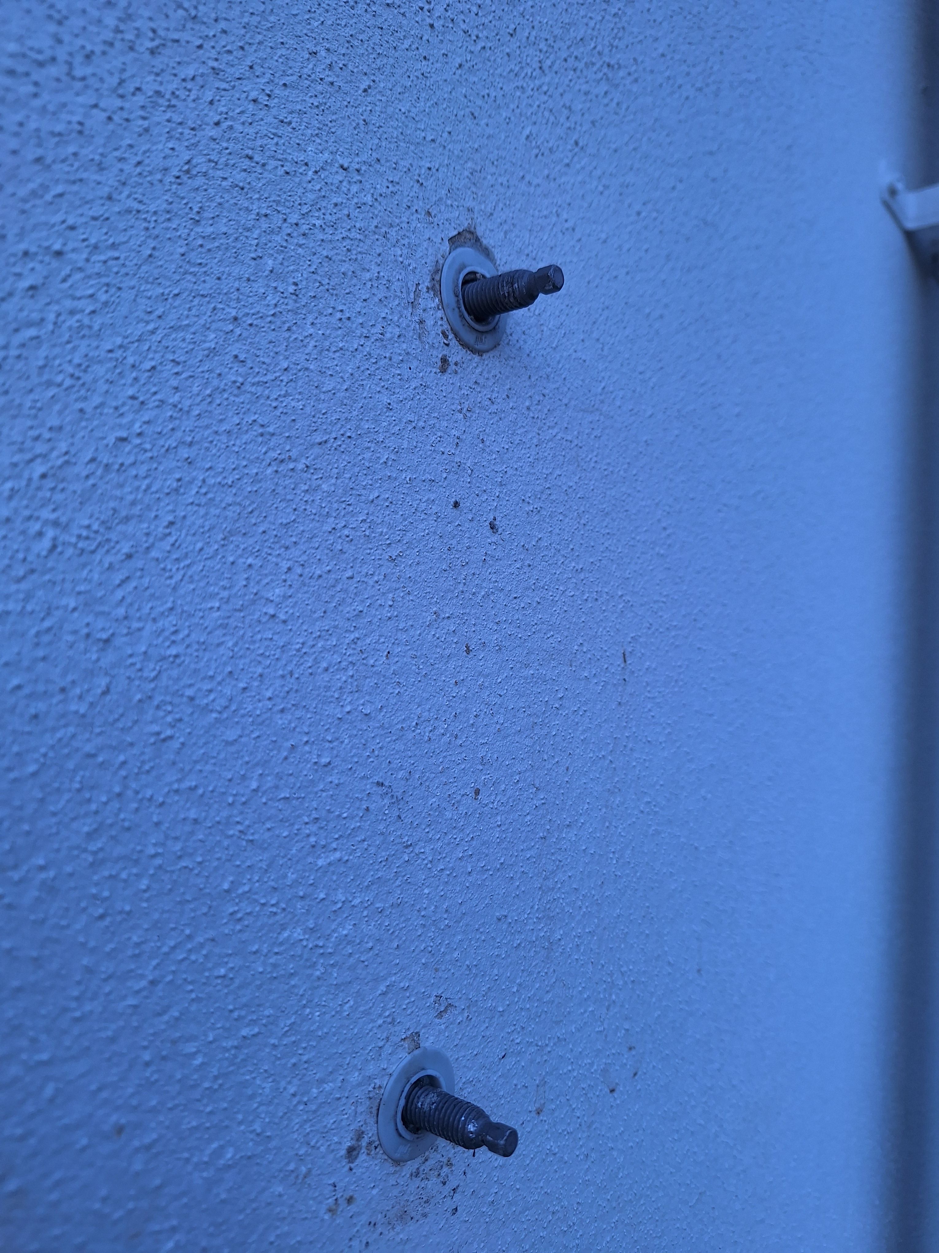 How to mount a clothlesline with anchors... | Bunnings Workshop community