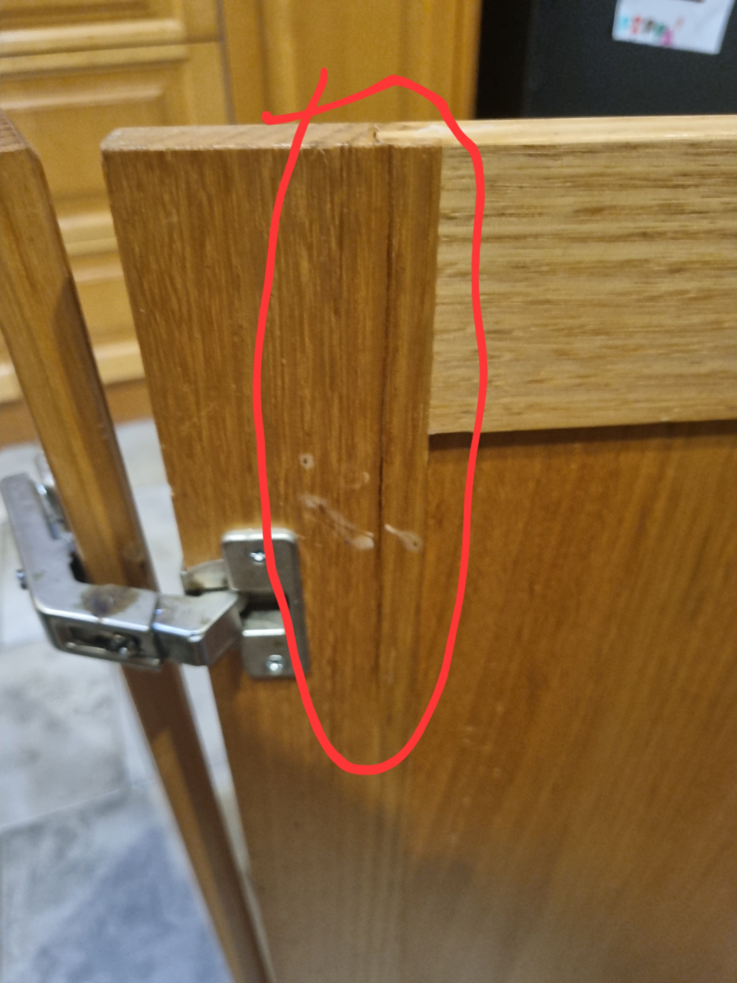 How to fix cracked wooden kitchen cabine... | Bunnings Workshop community