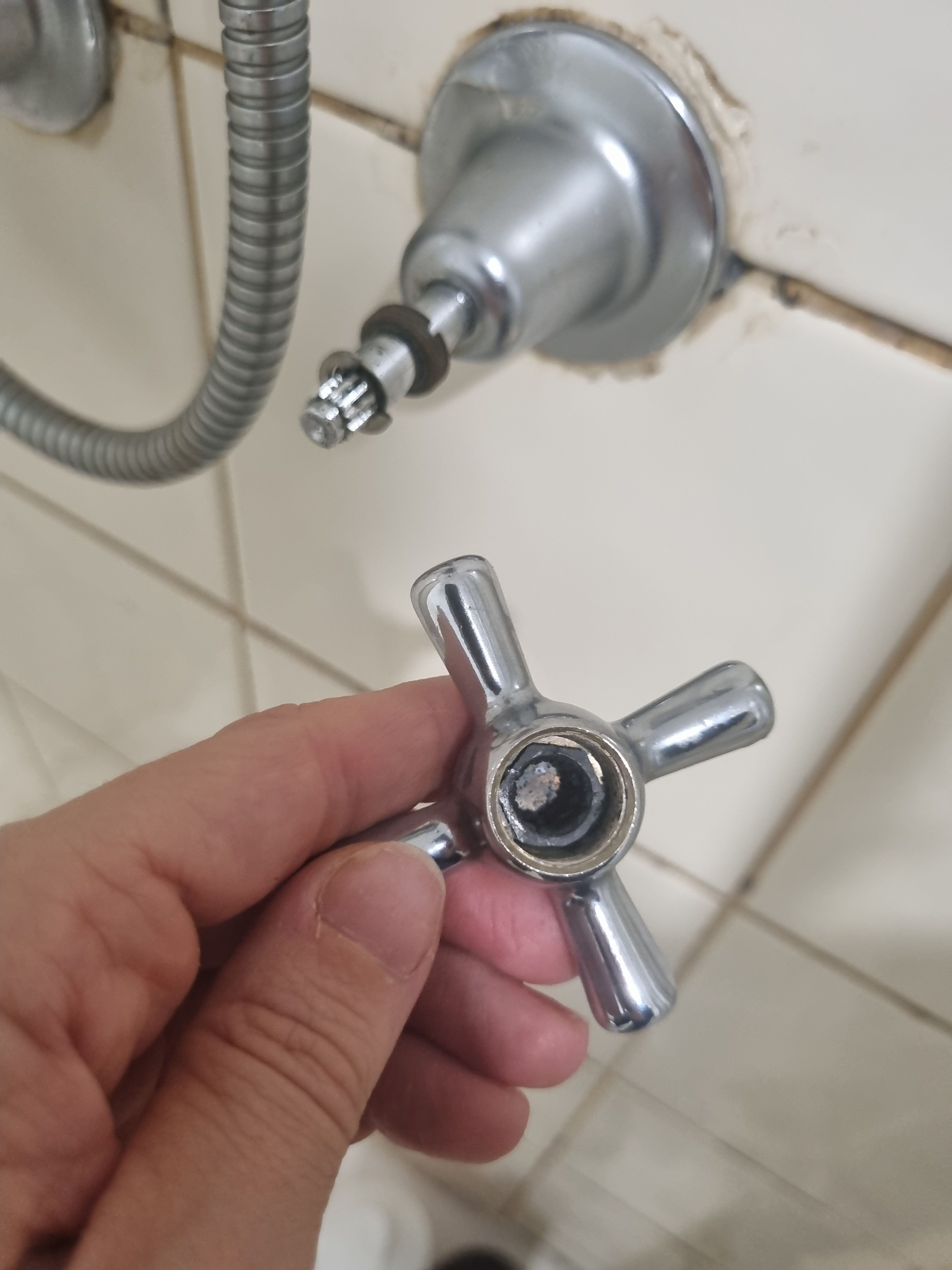 How to replace shower tap handles? | Bunnings Workshop community