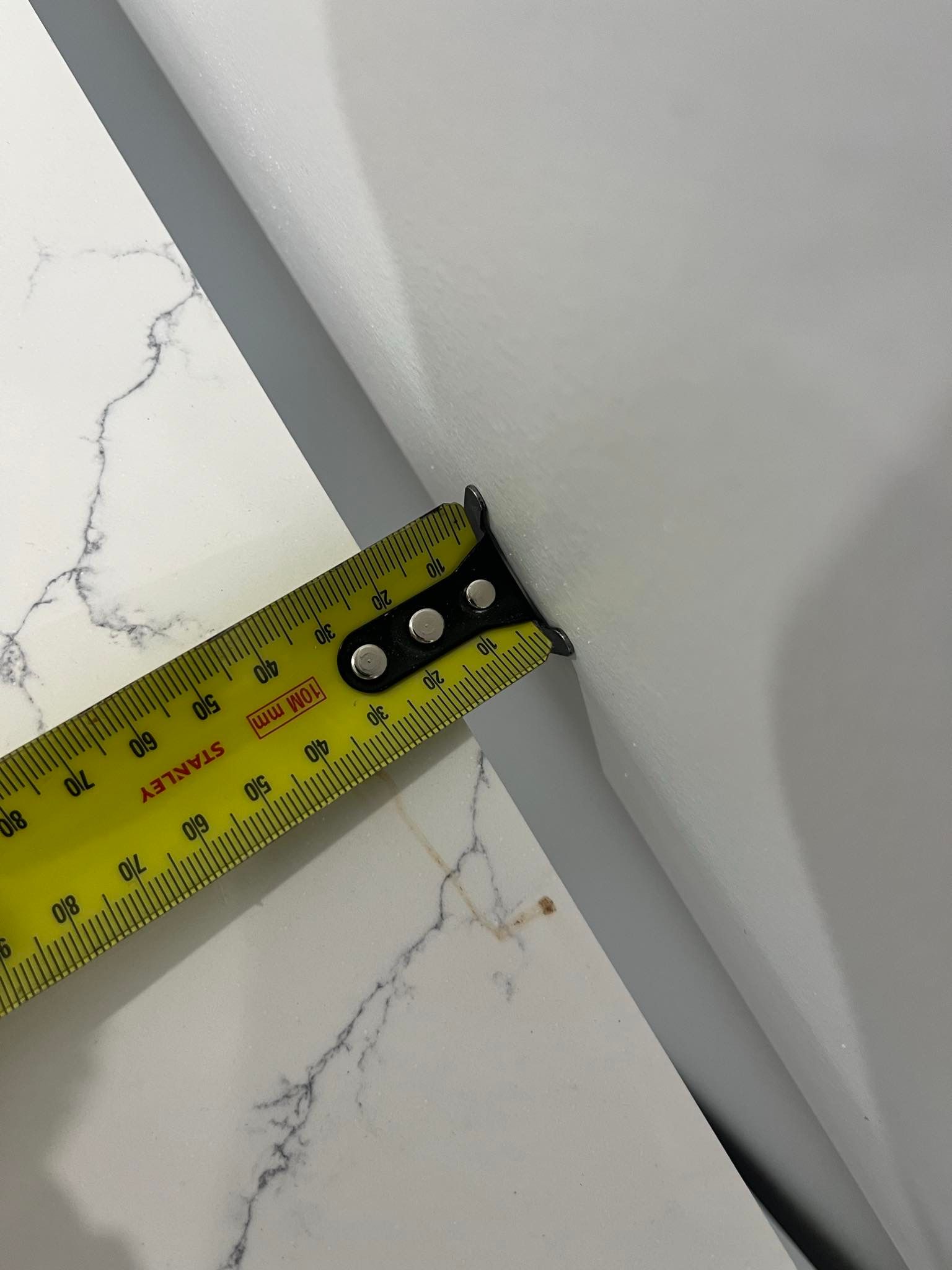 How to fill gap between benchtop and wal... | Bunnings Workshop community