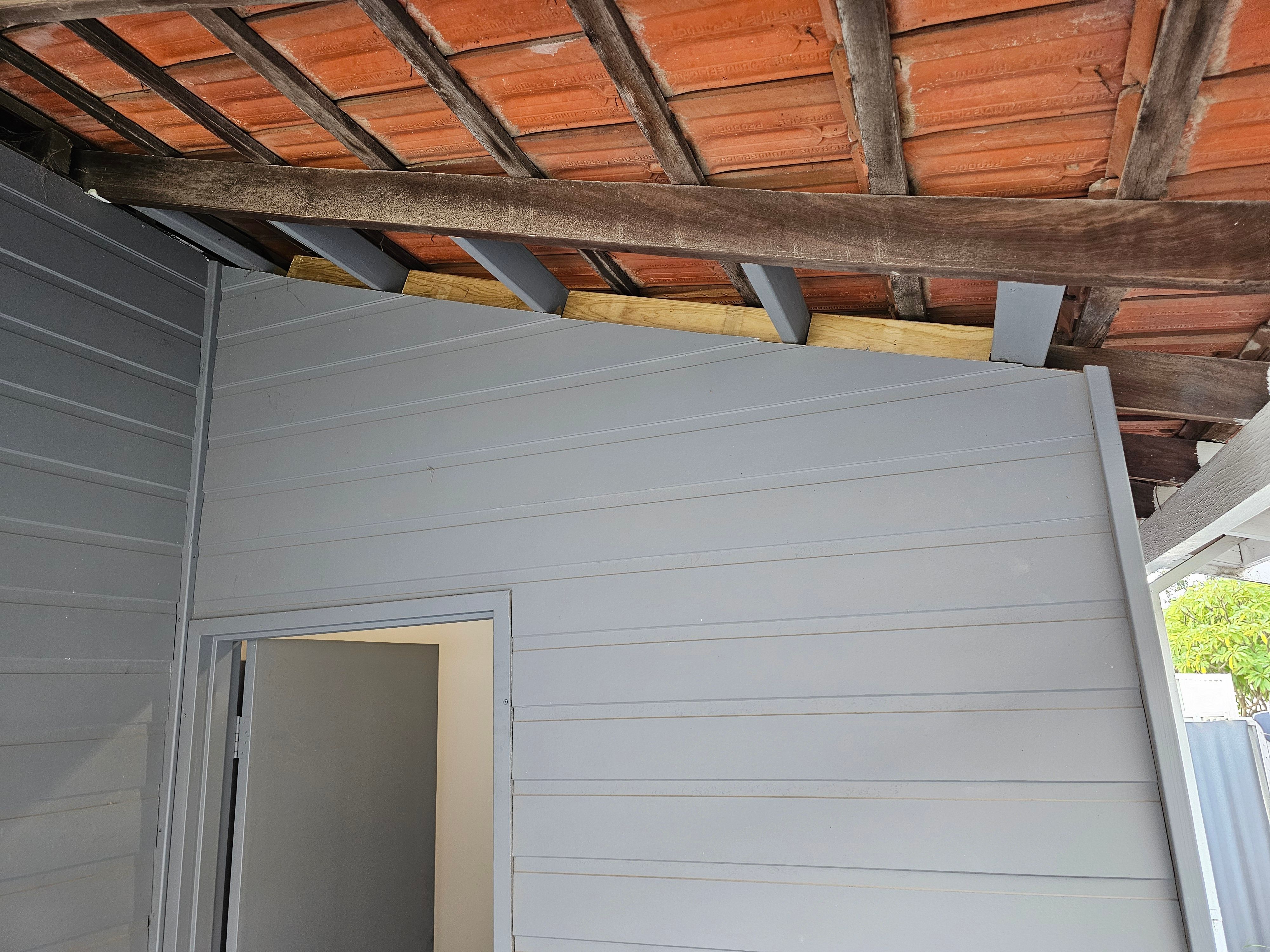 How to fill a large gap between roof and... | Bunnings Workshop community