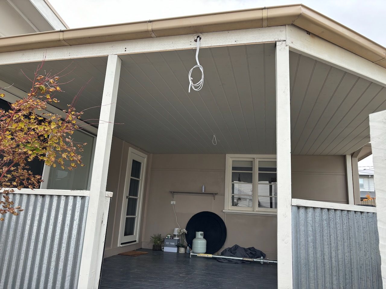 How to install final VJ panel on a wall? | Bunnings Workshop community