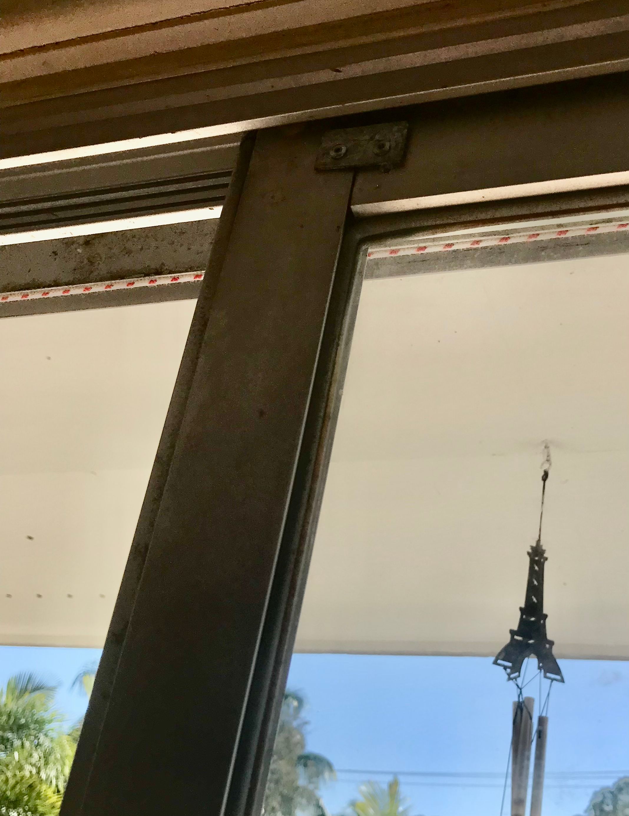 How do I fix a broken sliding door? | Bunnings Workshop community