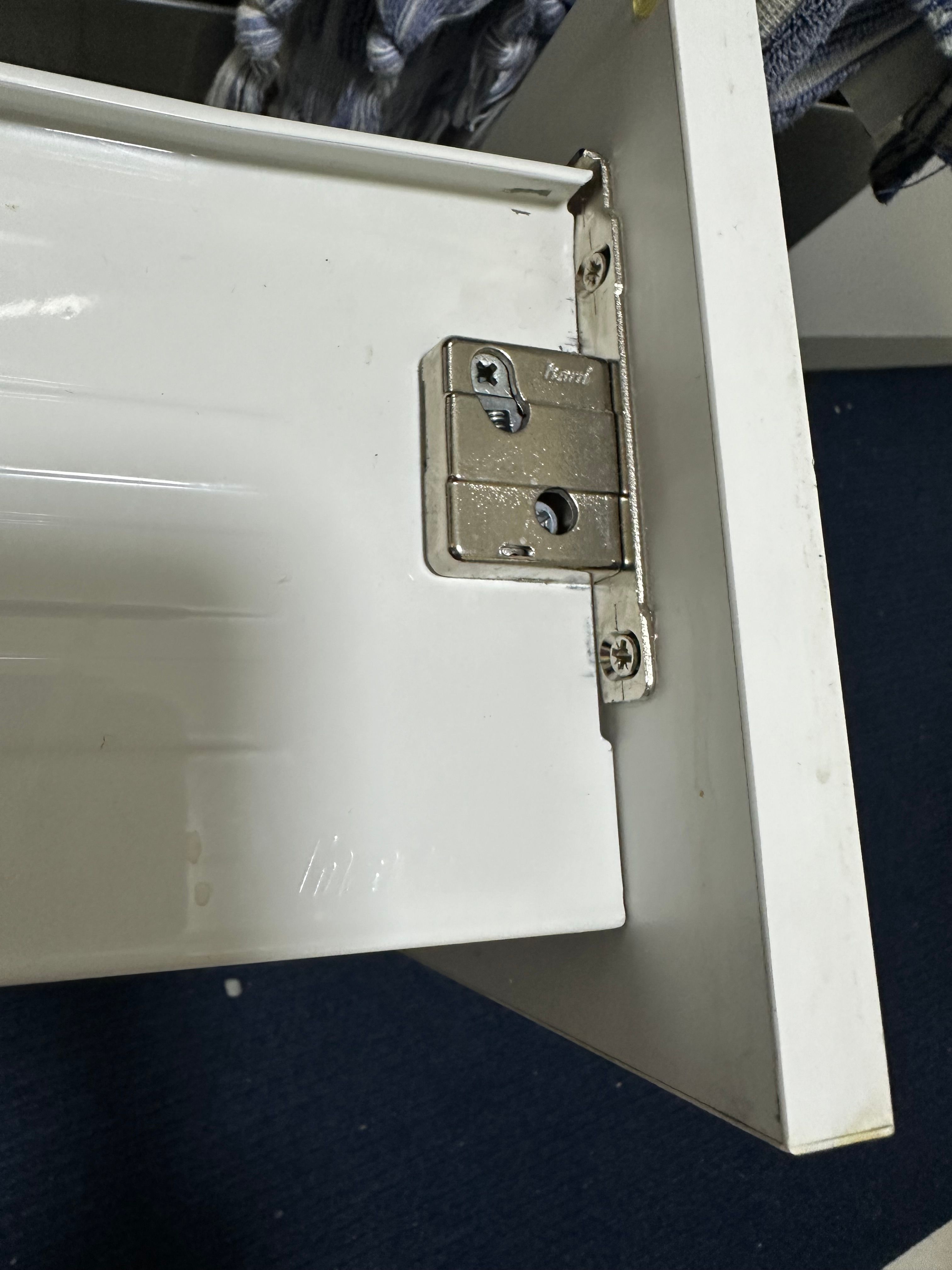 How to fix the drawer bracket? | Bunnings Workshop community