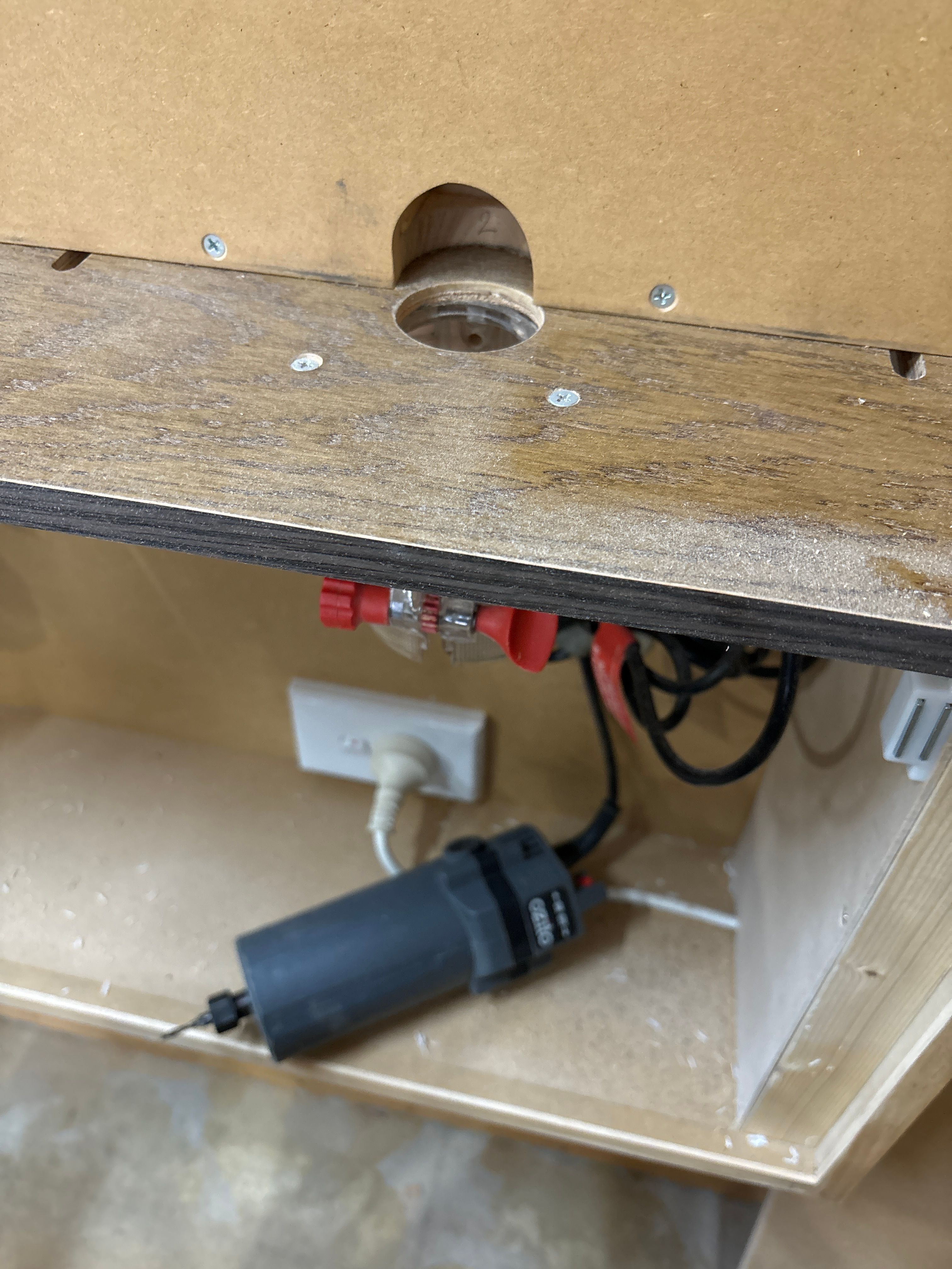 Is a Makita router compatible with an Oz... | Bunnings Workshop community