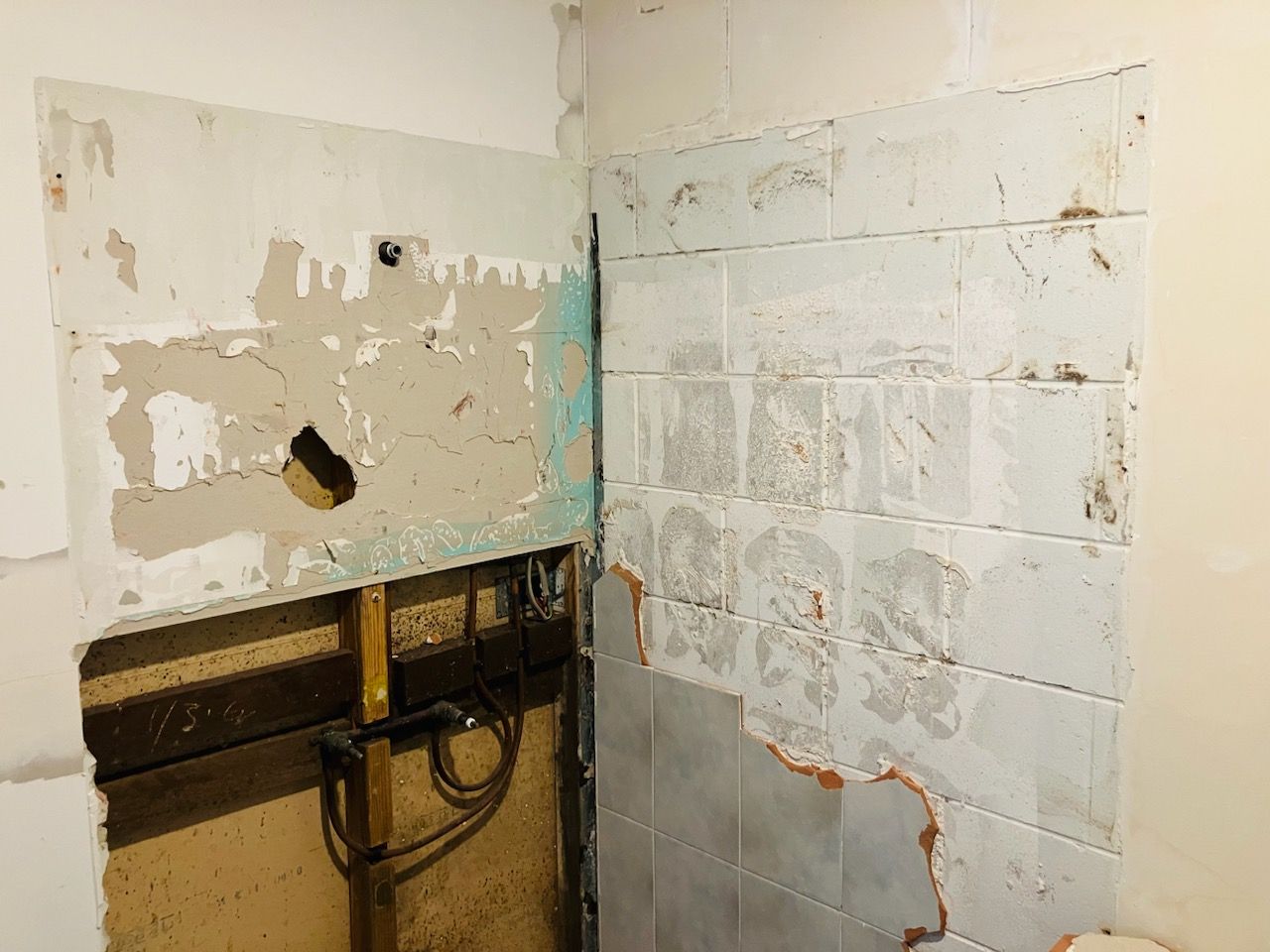 How to fix villaboard to blockwork? | Bunnings Workshop community