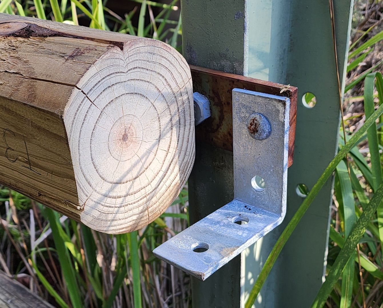 How to repair old pine log fence/barrier... | Bunnings Workshop community